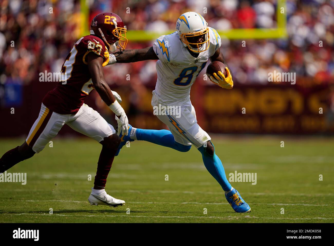 Los Angeles Chargers wide receiver Mike Williams (81) breaks away from ...