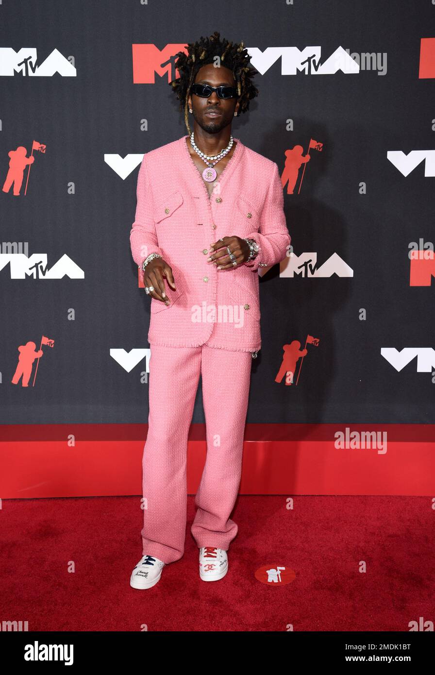 SAINt JHN arrives at the MTV Video Music Awards at Barclays Center on ...