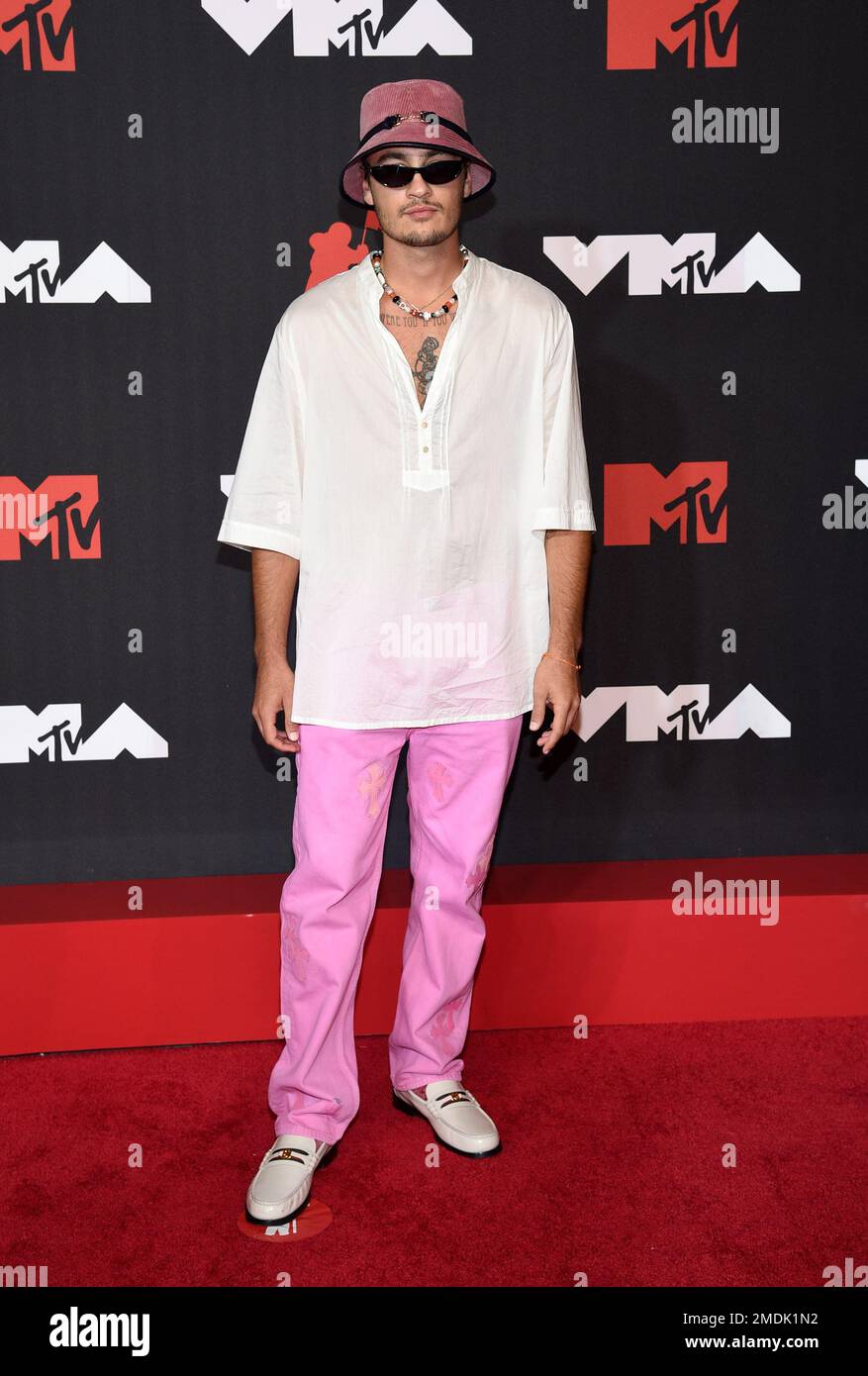 Brandon Thomas Lee arrives at the MTV Video Music Awards at Barclays ...
