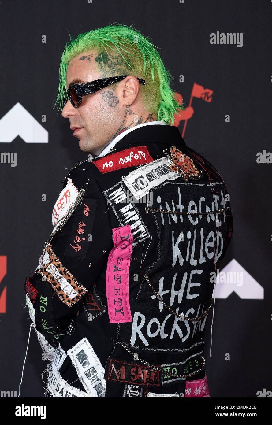 Mod Sun arrives at the MTV Video Music Awards at Barclays Center on ...