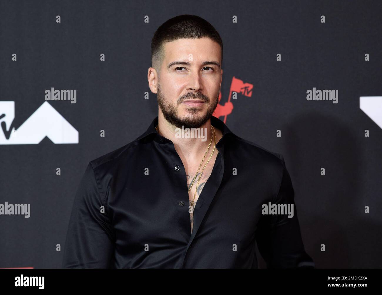 Vinny Guadagnino arrives at the MTV Video Music Awards at Barclays ...