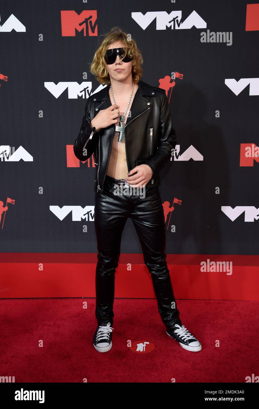 The Kid Laroi arrives at the MTV Video Music Awards at Barclays Center ...