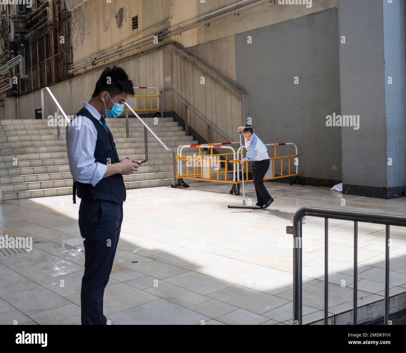 Chinese workers, Kowloon Stock Photo - Alamy