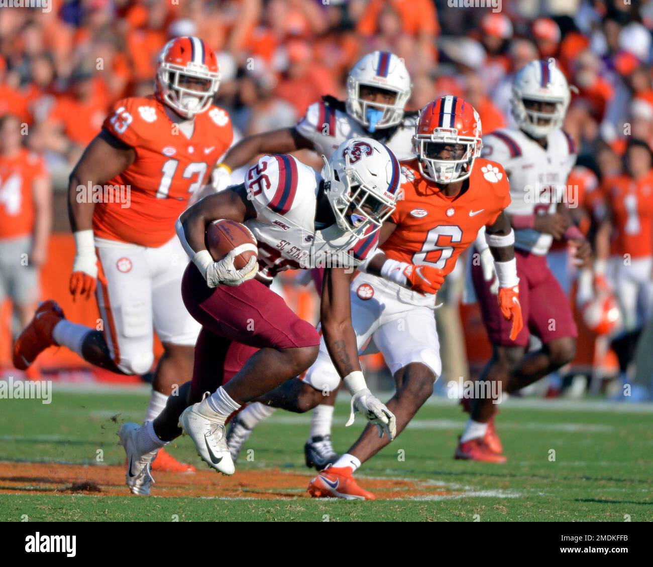 South Carolina State running back Kendrell Flowers (26) runs the ball ...