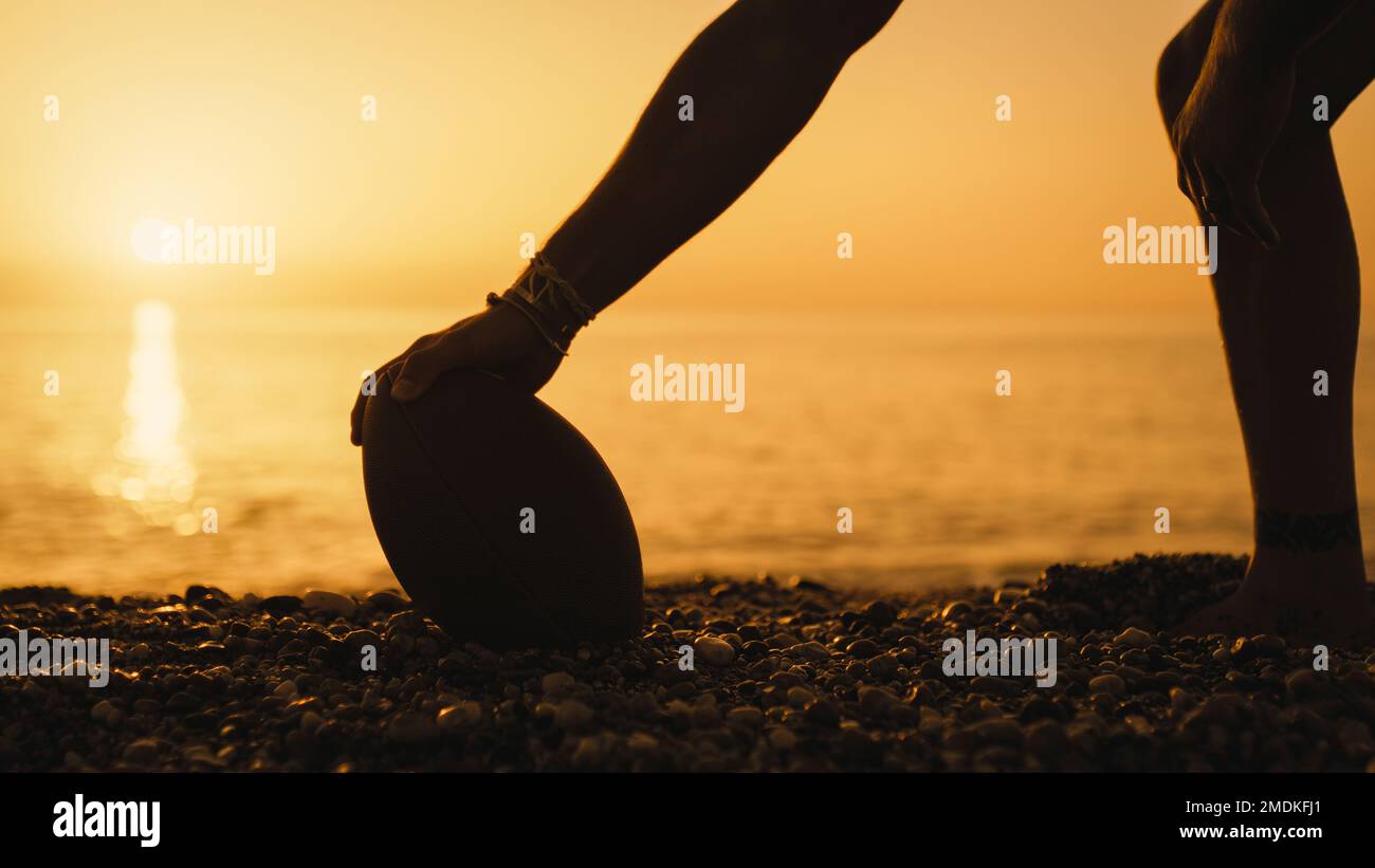American football on the beach hi-res stock photography and images - Alamy