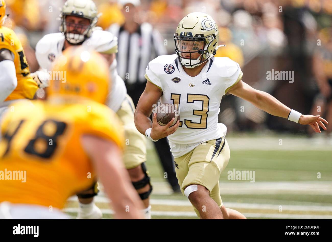Georgia Tech quarterback Jordan Yates (13) runs the ball during an NCAA ...