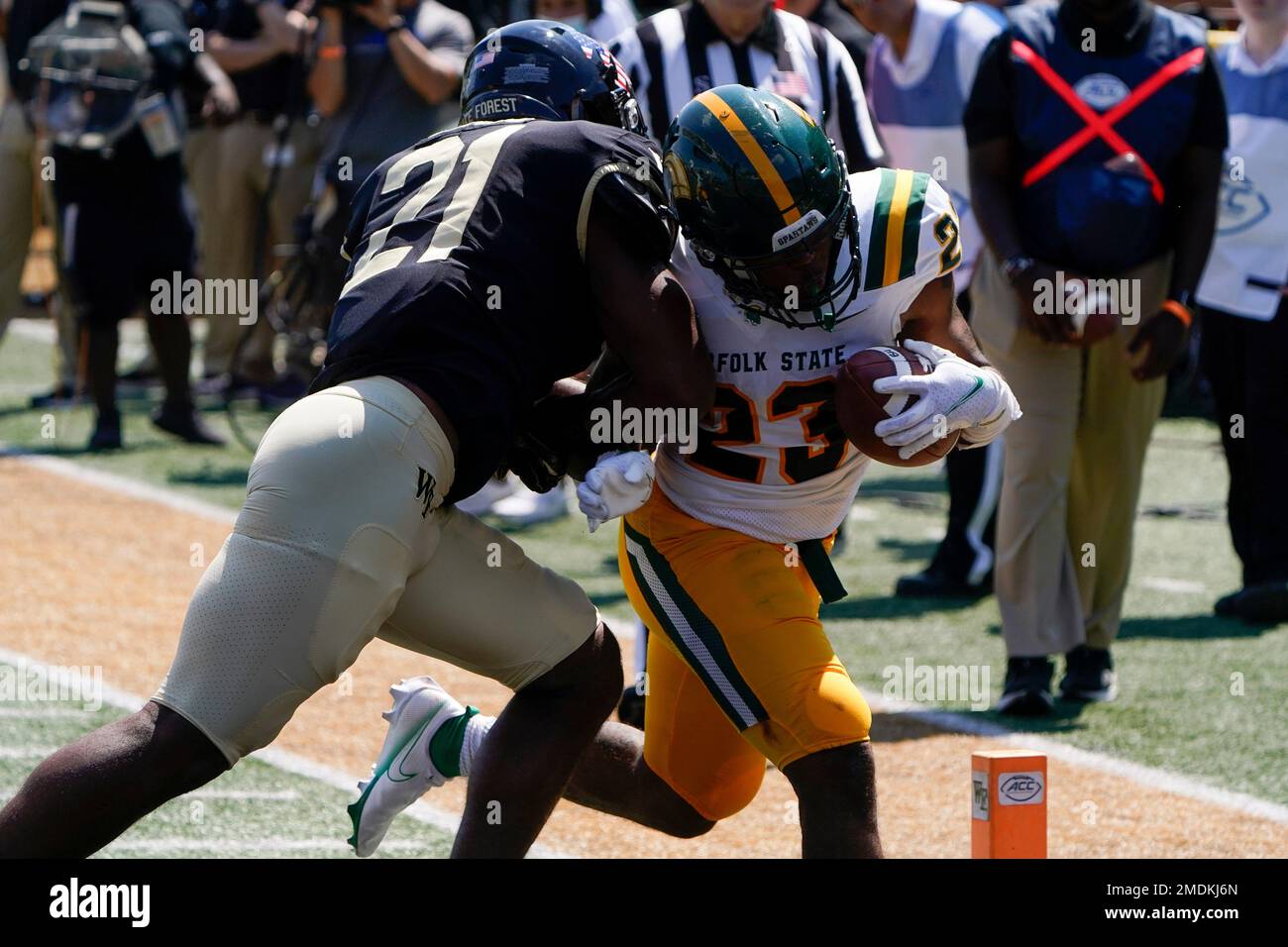 Norfolk State running back Rayquan Smith scores past Wake Forest ...