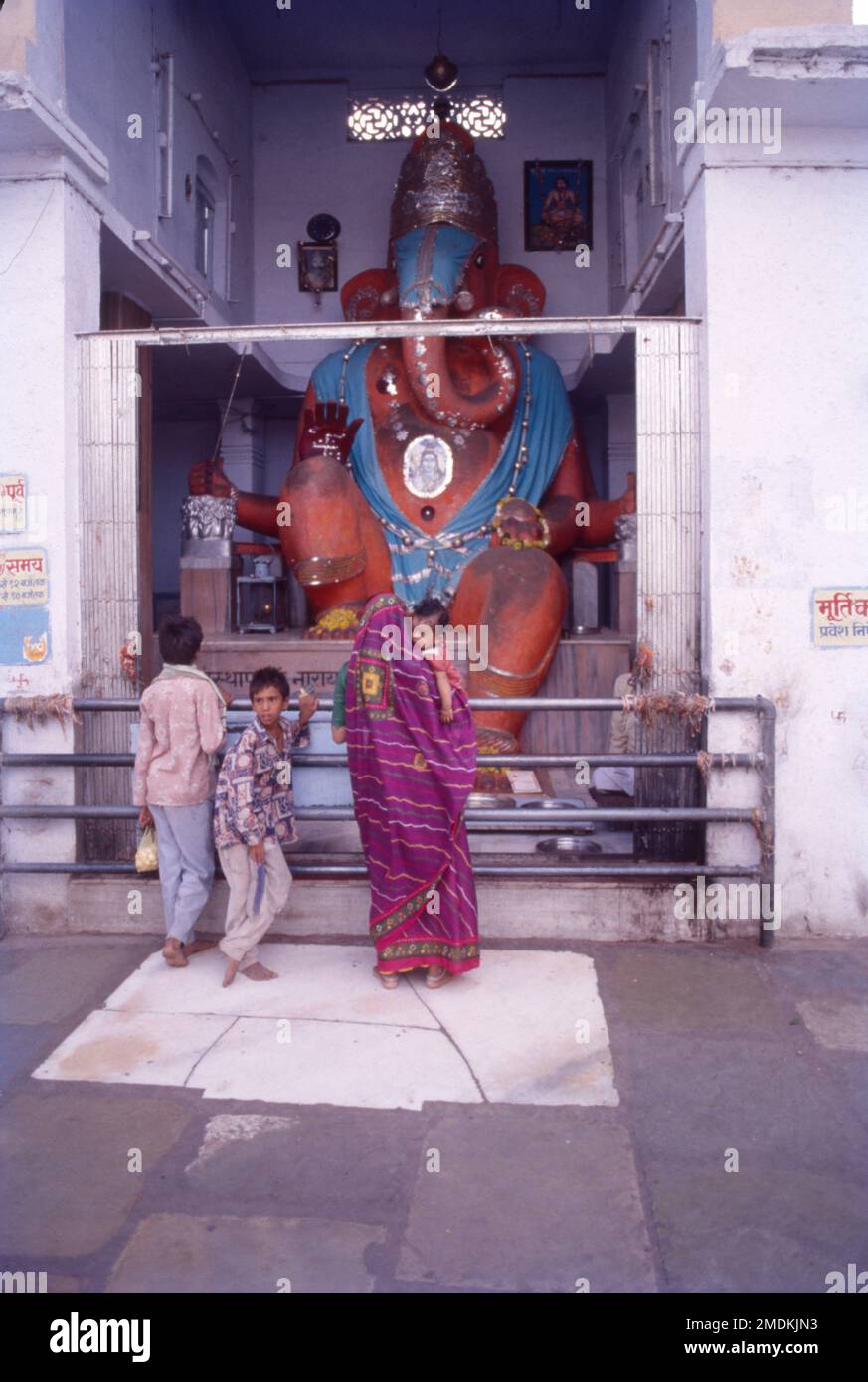 Bada ganpati hi-res stock photography and images - Alamy