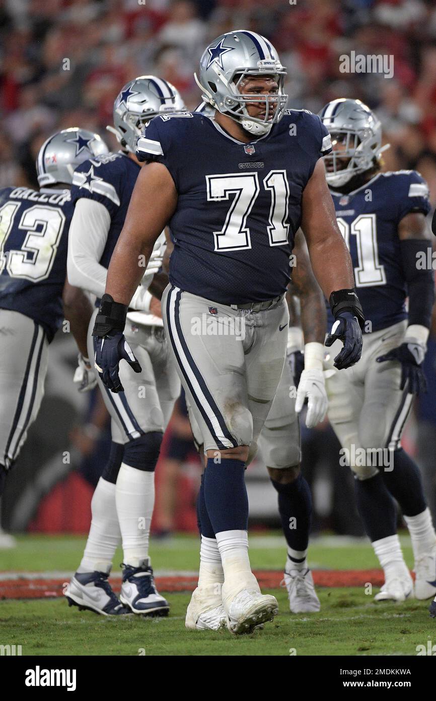 Dallas Cowboys offensive tackle La'el Collins (71) sets up for a play ...