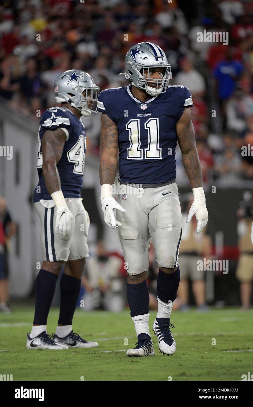Dallas Cowboys linebacker Micah Parsons (11) sets up for a play during ...