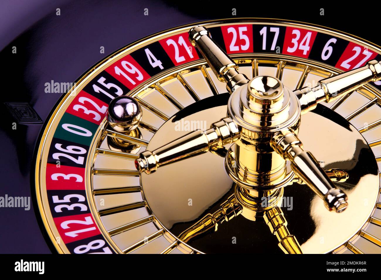roulette plate with ivory ball Stock Photo - Alamy