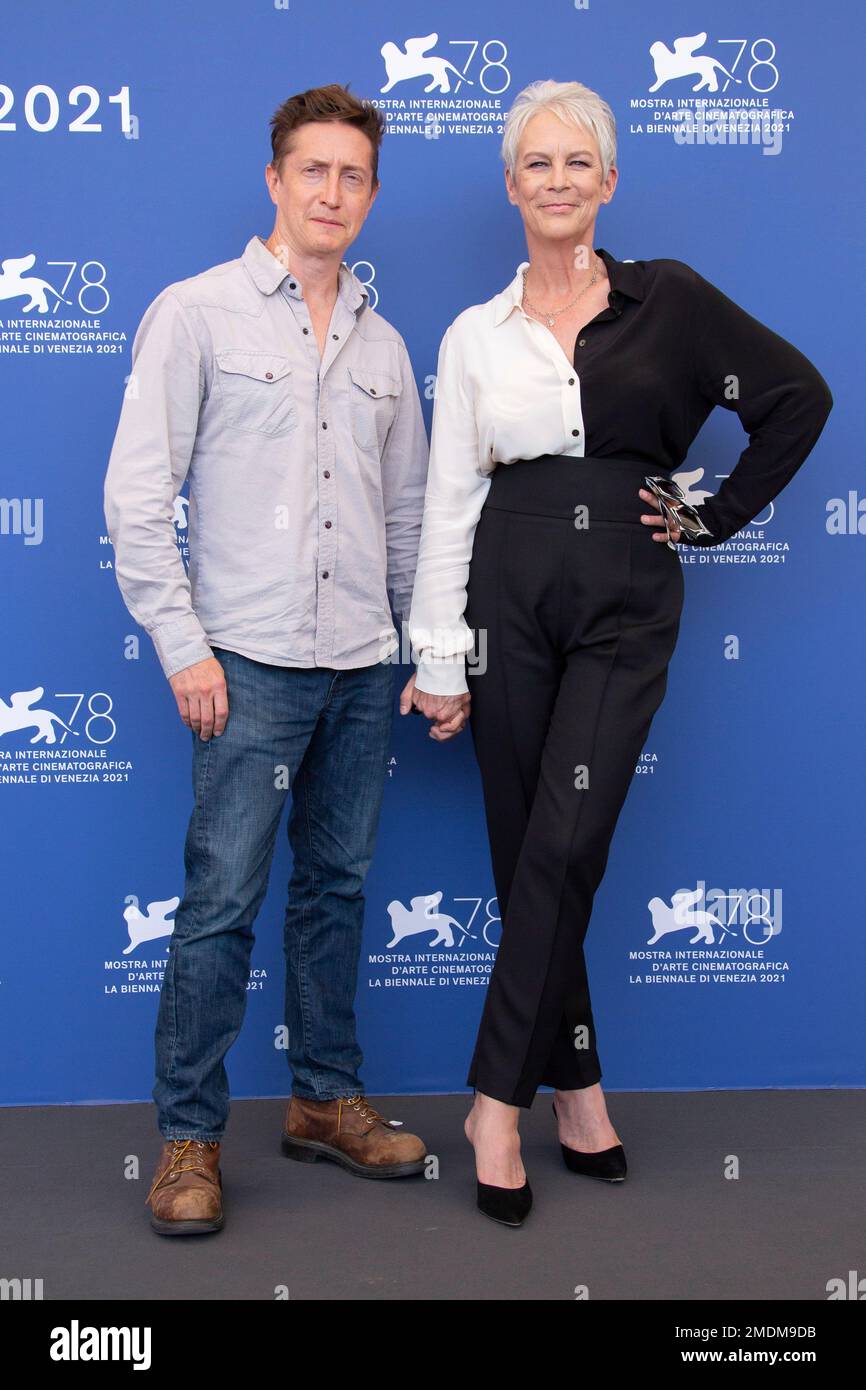 David Gordon Green, left, and Jamie Lee Curtis pose for photographers ...