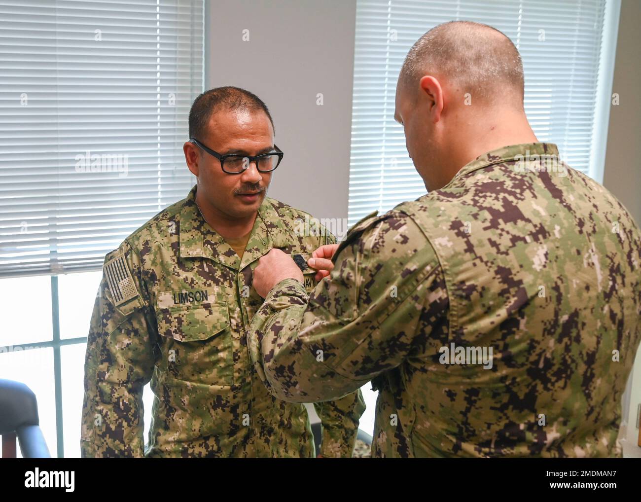 U s navy senior chief master at arms hi-res stock photography and ...