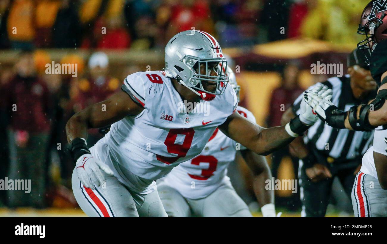 Ohio State defensive end Zach Harrison (9) rushes against Minnesota in ...