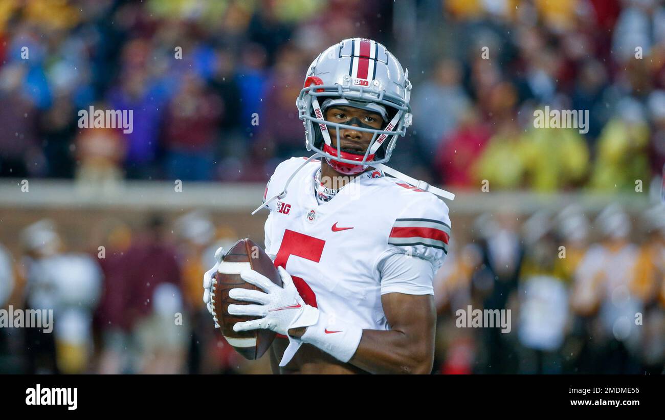Ohio State wide receiver Garrett Wilson prepares to play Minnesota at ...