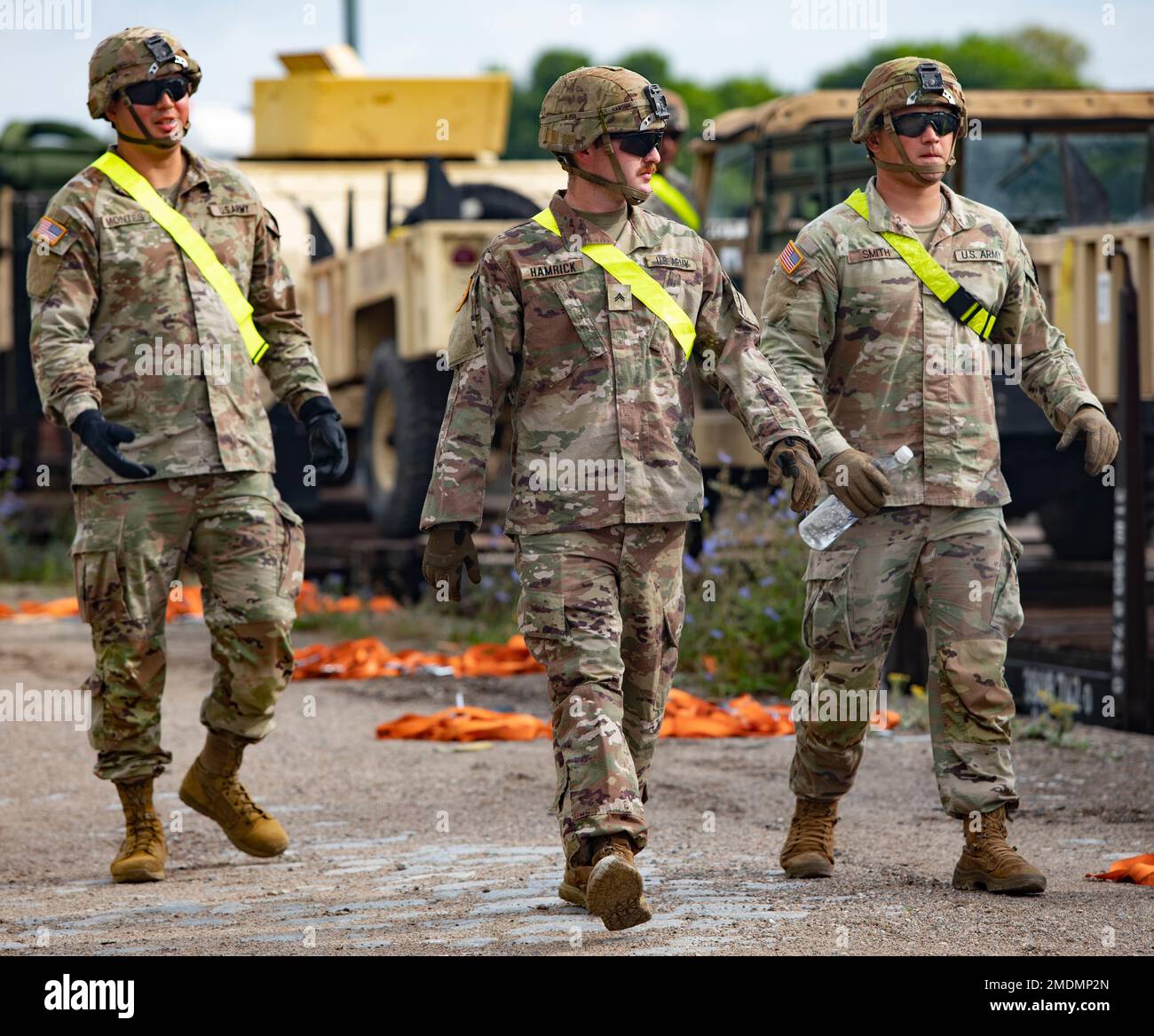U.S. Army soldiers, assigned to 3rd Armored Brigade Combat team, 1st ...