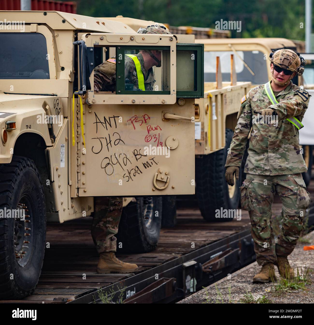 U.S. Army soldier, assigned to 3rd Armored Brigade Combat team, 1st ...