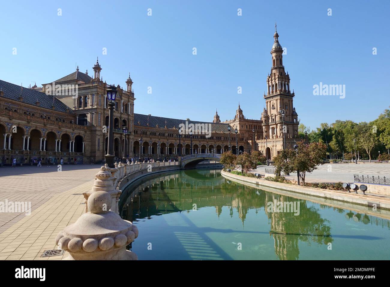 The eye-catching Spain Square, Plaza de Espana historical landmark ...