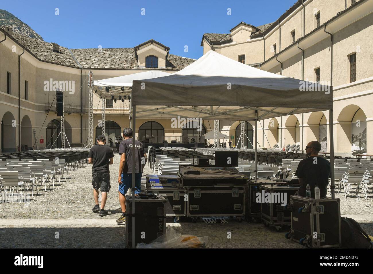 Outdoor concert italy hi-res stock photography and images - Alamy