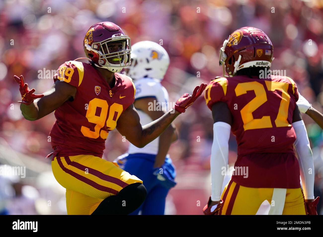 Southern California linebacker Drake Jackson (99) celebrates after ...