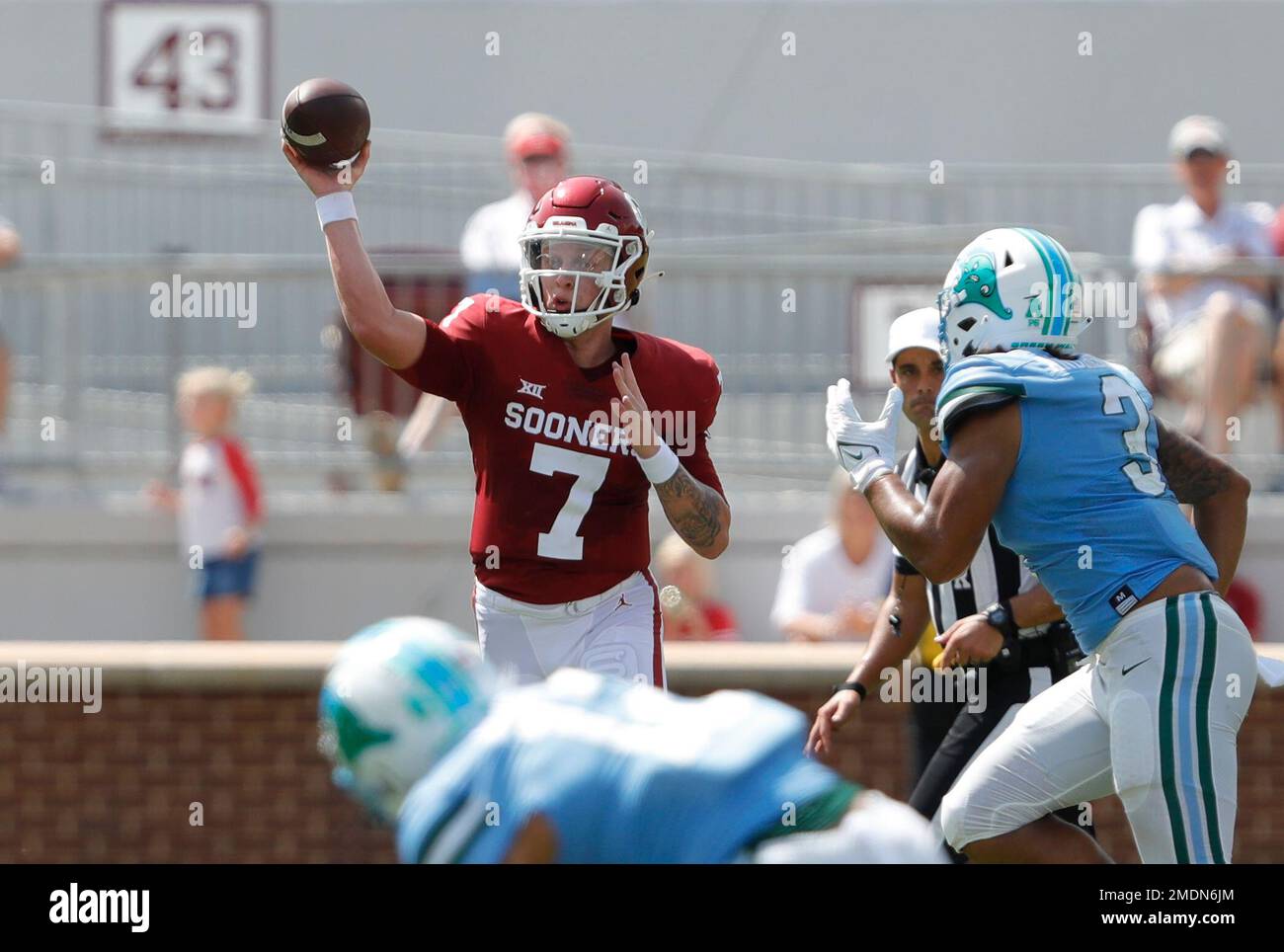 Oklahoma quarterback Spencer Rattler (7) passes the ball against Tulane ...