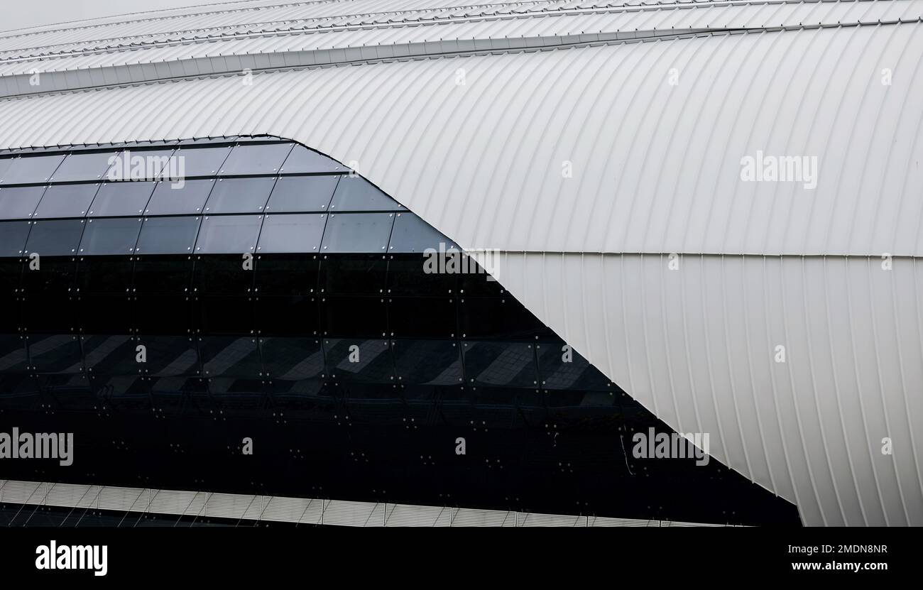 modern office building. steel structure Stock Photo - Alamy