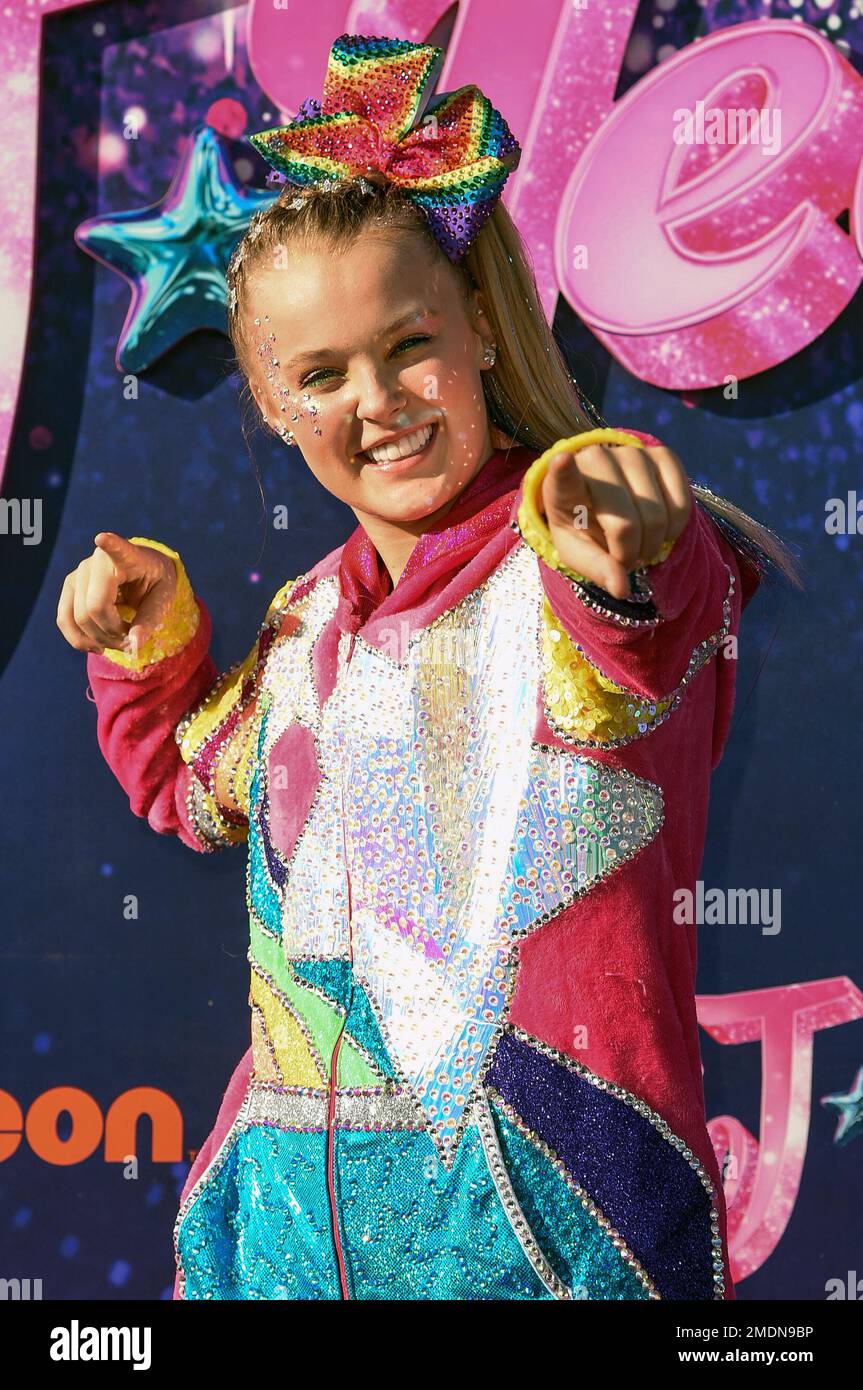Jojo Siwa Arrives At The Drive In Premiere Of Jojo Siwas The J Team On Friday Sept 3 2021