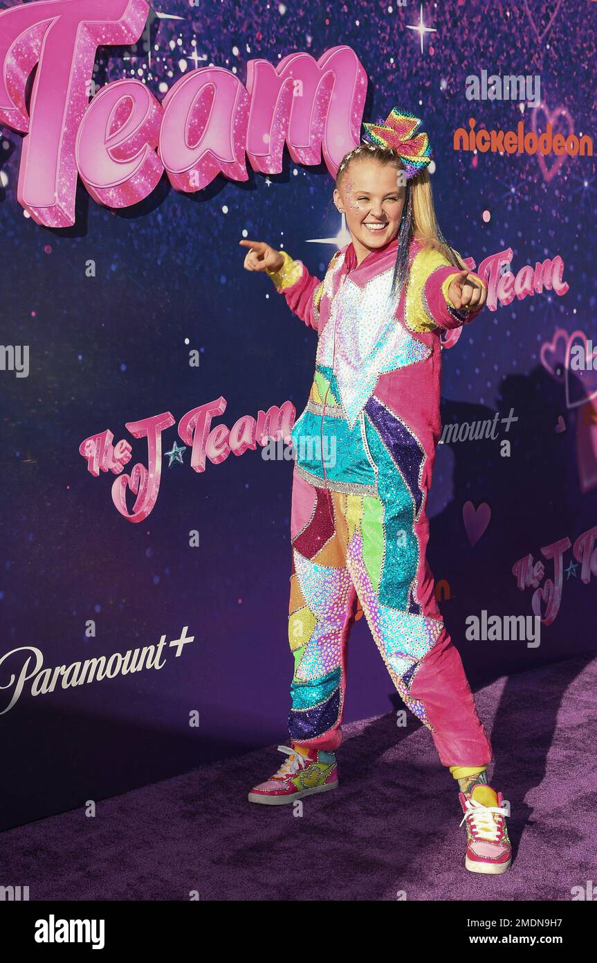 JoJo Siwa arrives at the drive-in premiere of JoJo Siwa's "The J Team ...