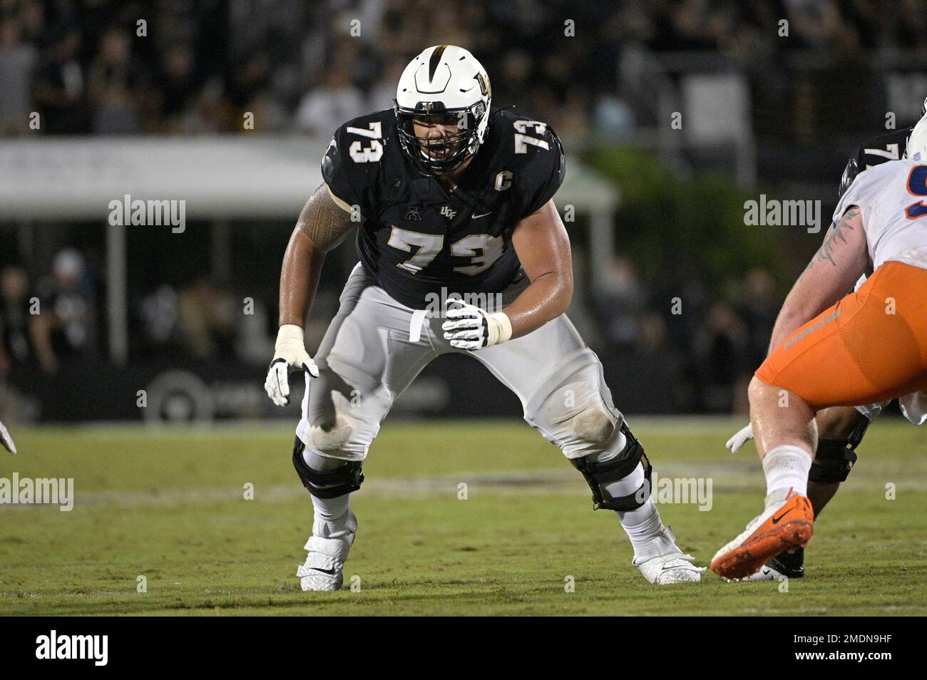 Central Florida offensive lineman Samuel Jackson (73) sets up to block ...