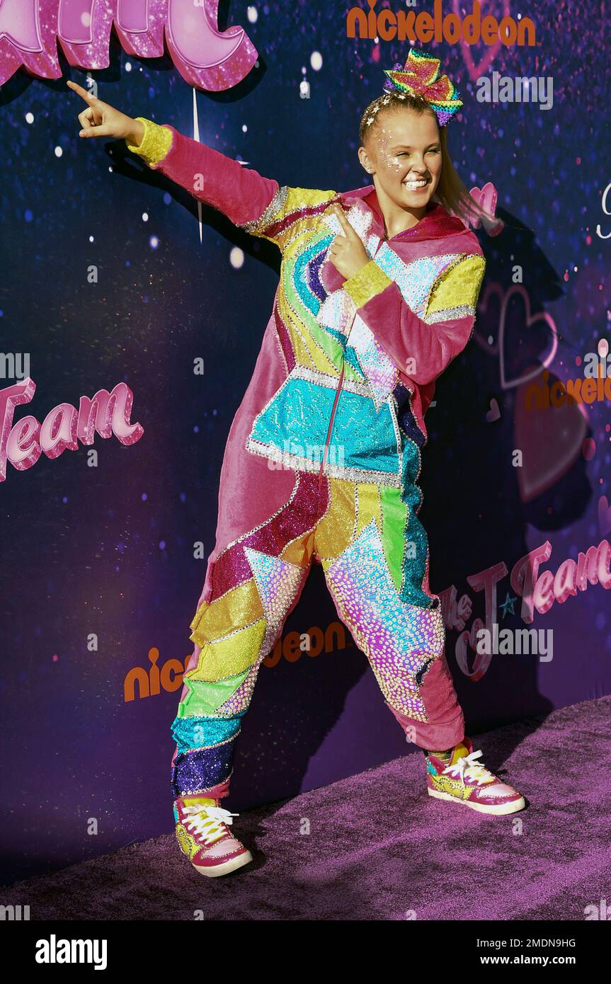 JoJo Siwa arrives at the drive-in premiere of JoJo Siwa's "The J Team ...