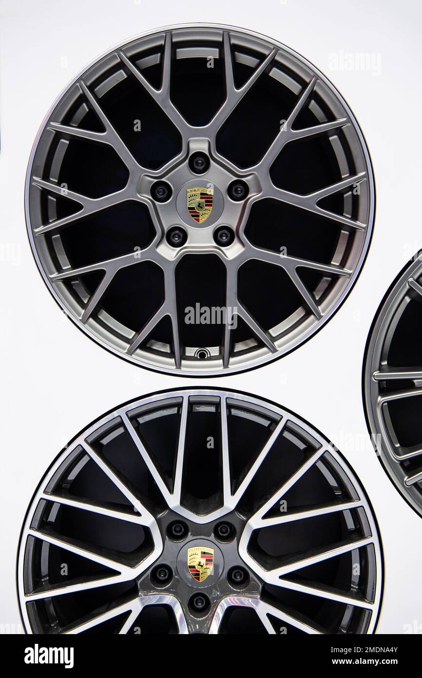 Porsche wheels hi-res stock photography and images - Alamy