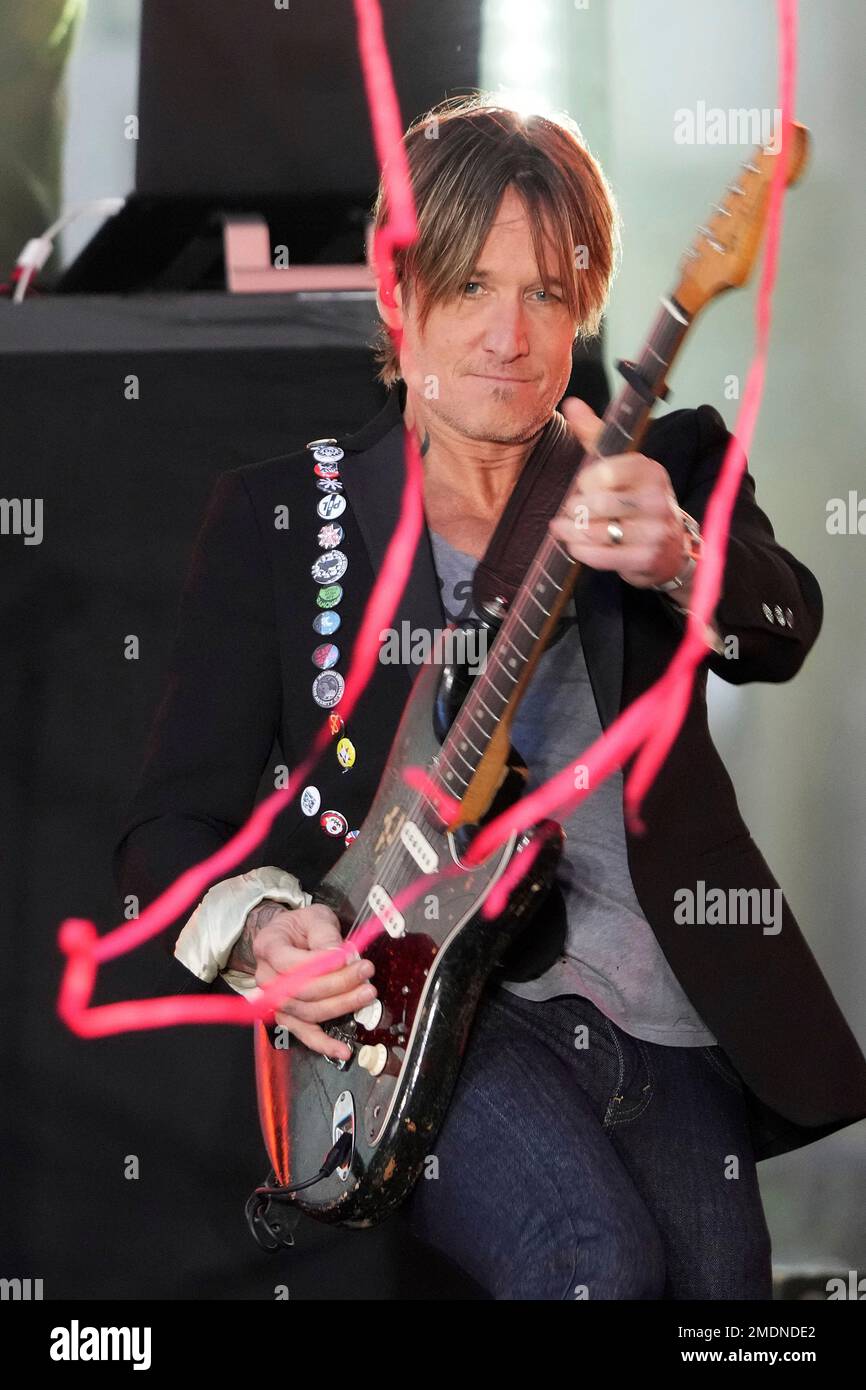 Keith Urban performs on NBC's Today show at Rockefeller Plaza on Friday ...