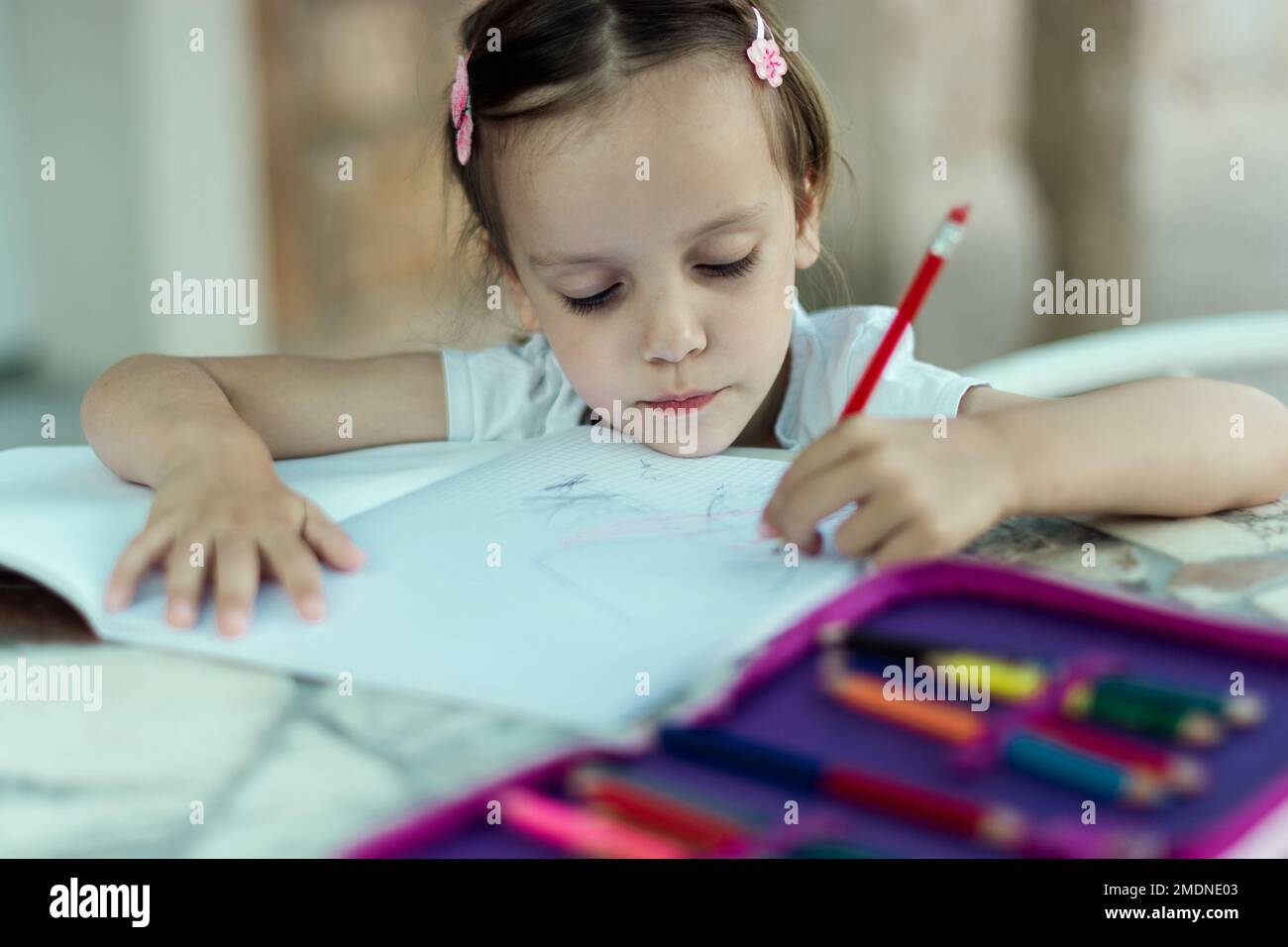 Drawing notebook outdoors hi-res stock photography and images - Alamy
