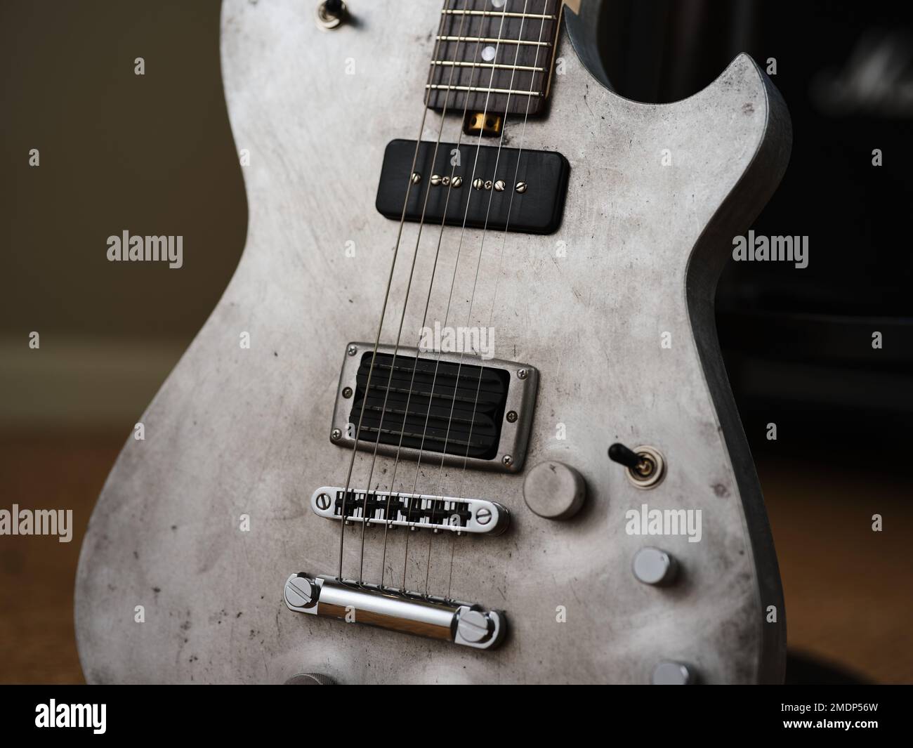 Manson Guitar Works Matt Bellamy DL-0R electric guitar Stock Photo - Alamy
