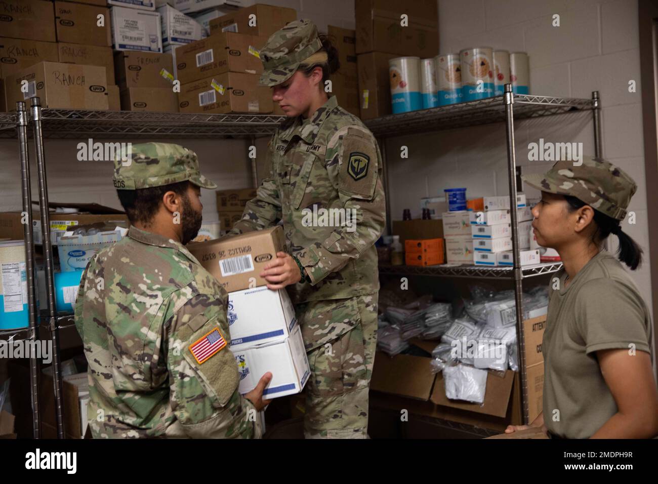 902nd field feeding platoon hi-res stock photography and images - Alamy