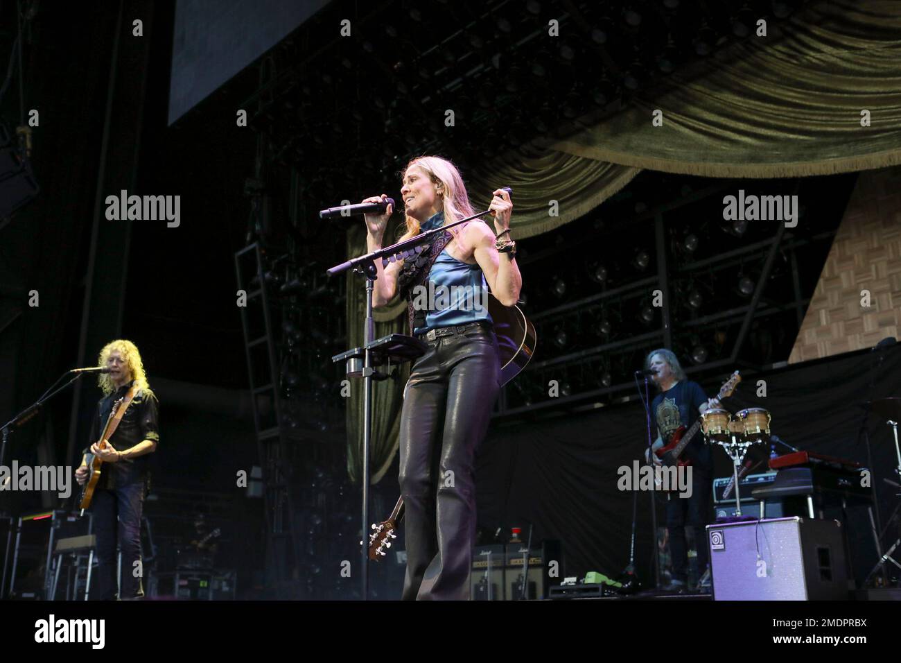 Sheryl Crow Performs at Ameris Bank Amphitheatre on Friday, August 27 ...
