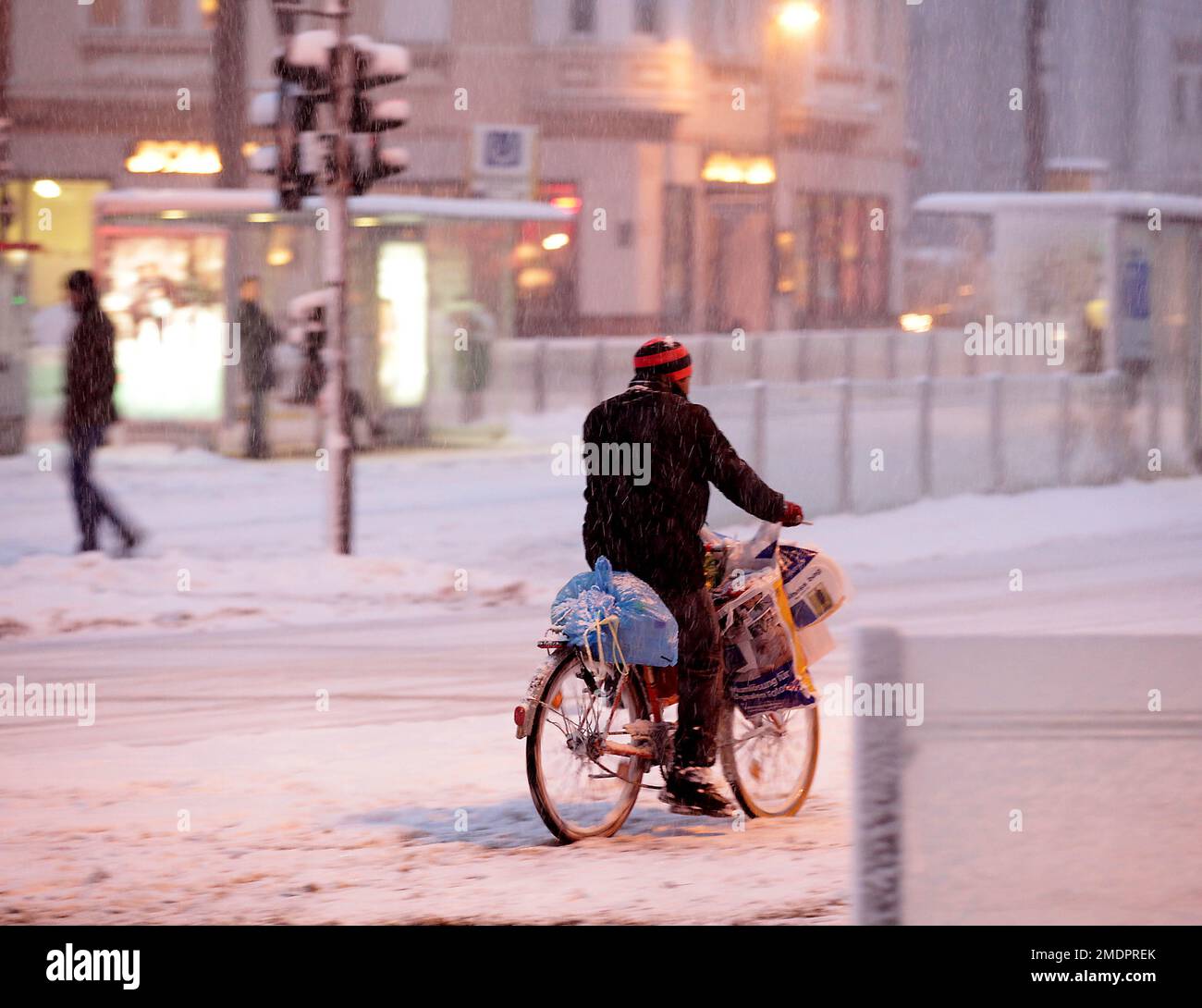 Der Winter mit Eis und Schnee hat NRW fest im Griff: Am Nachmittag des ...
