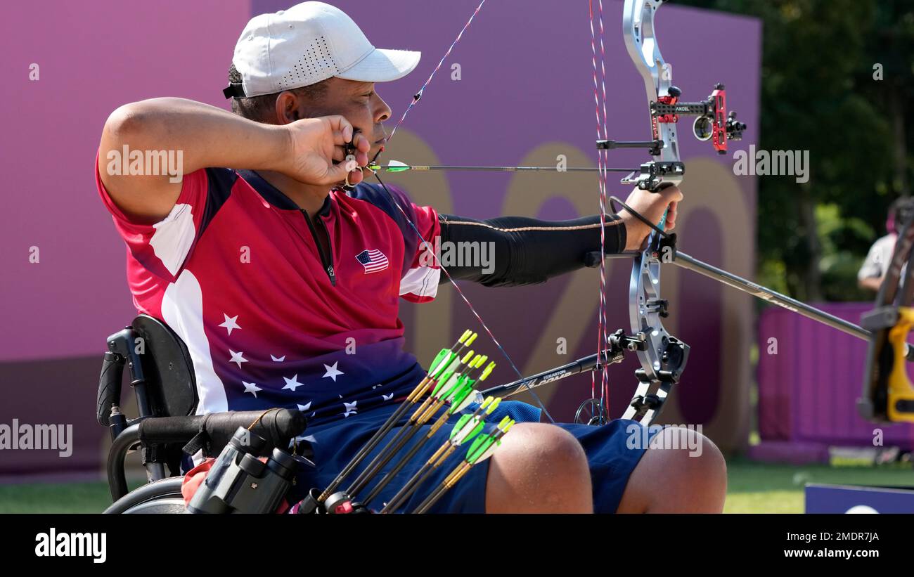 Andre Shelby of the U.S. competes in the Archery men's individual ...