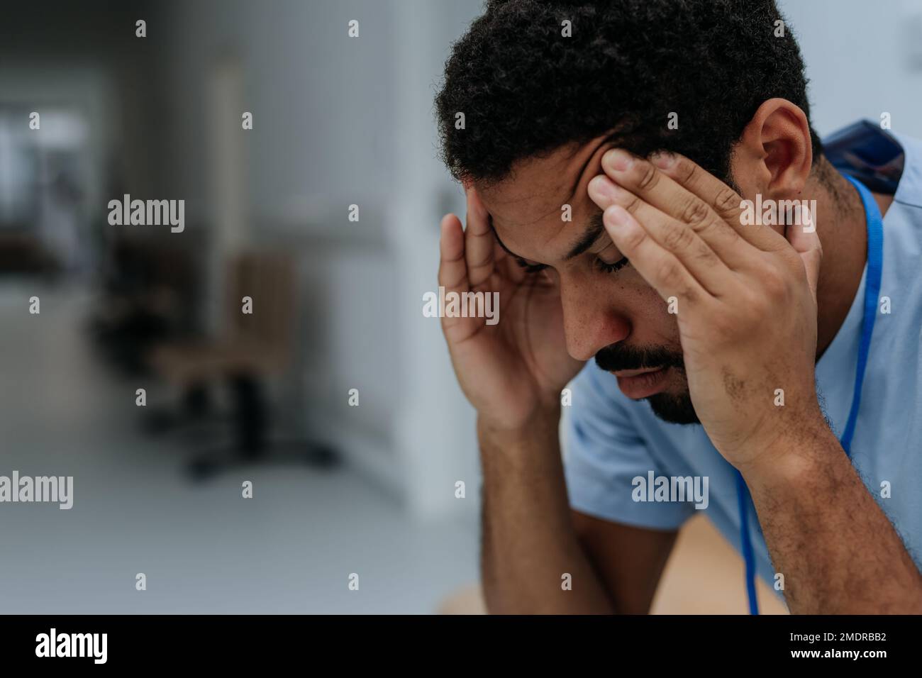 Tired nurse hi-res stock photography and images - Alamy