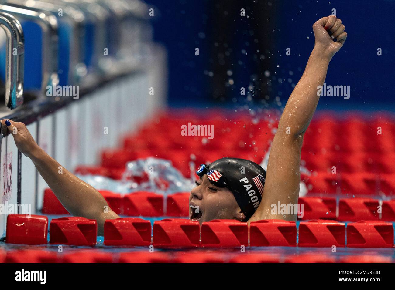 Anastasia Agonis, from USA, celebrates after winning Women's 400m ...