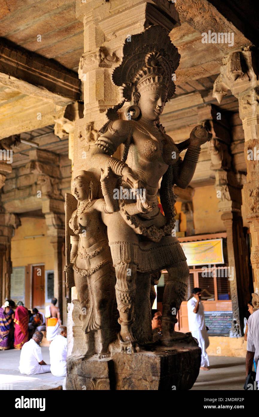 Ancient stone sculpture of guardian deities at Kanthimathi Nellaiyappar ...