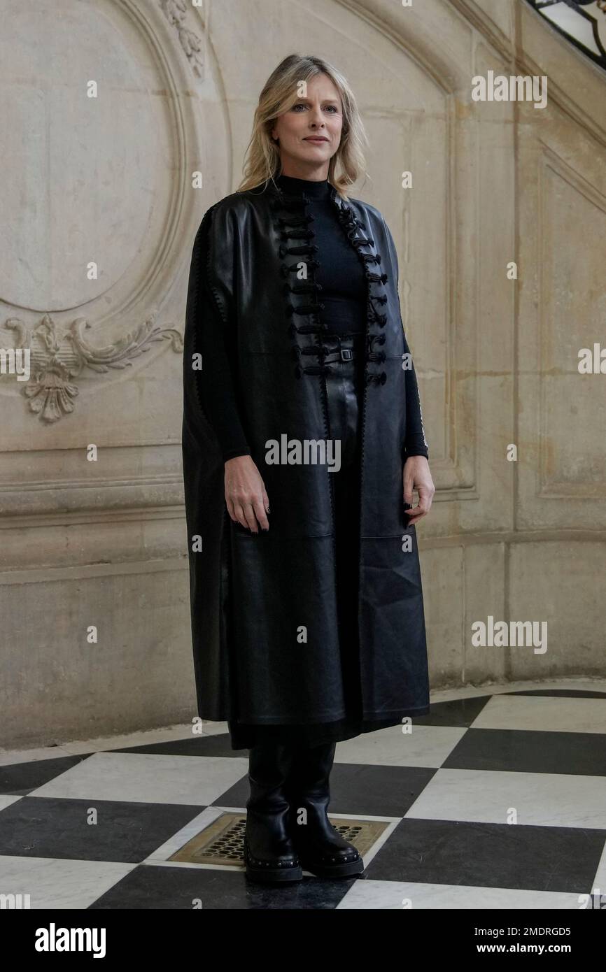Karin Viard attends a photo call before the Dior Haute Couture Spring ...