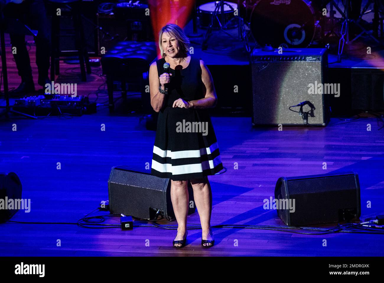 Sarah Trahern speaks at the 14th Annual ACM Honors at Ryman Auditorium ...
