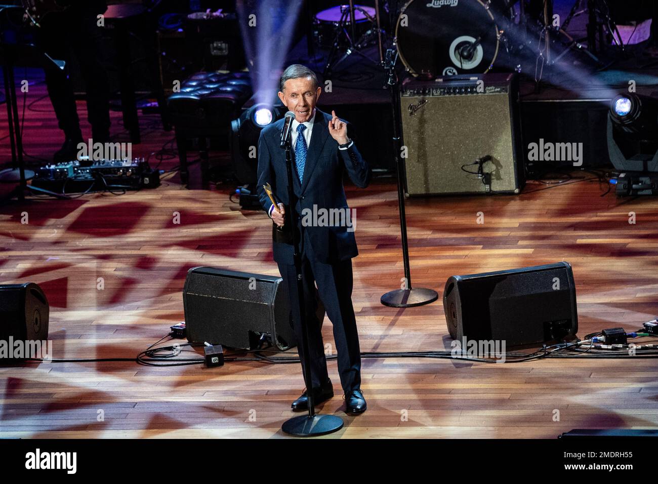 Joe Galante accepts the Cliffie Stone Icon Award at the 14th Annual ACM ...