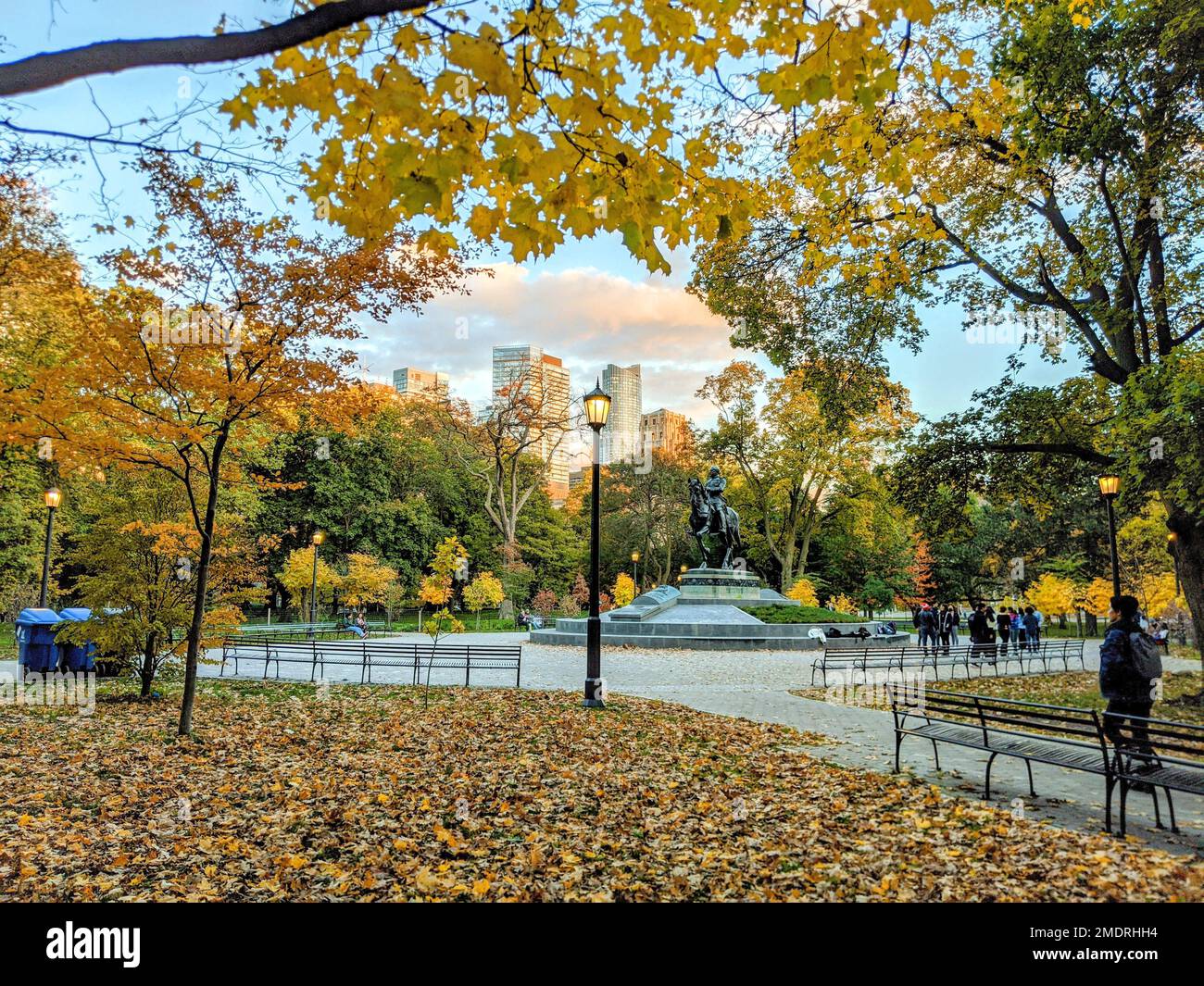 Toronto queens park statue hi-res stock photography and images - Alamy