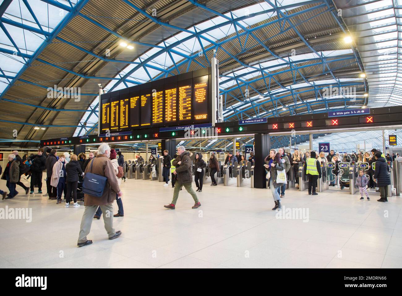 Waterloo Station London Stock Photo - Alamy