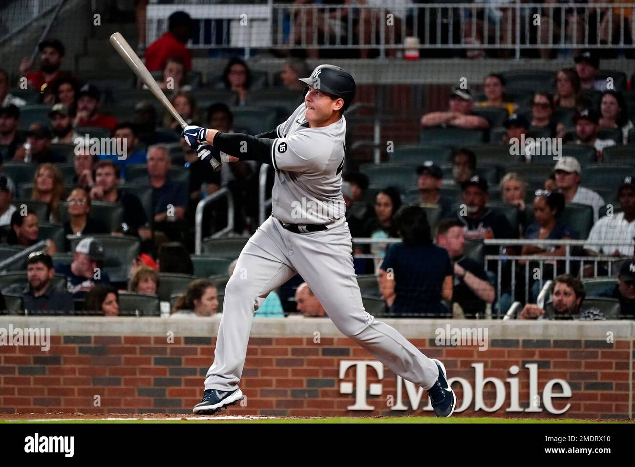 New York Yankees first baseman Anthony Rizzo (48) bats during a ...