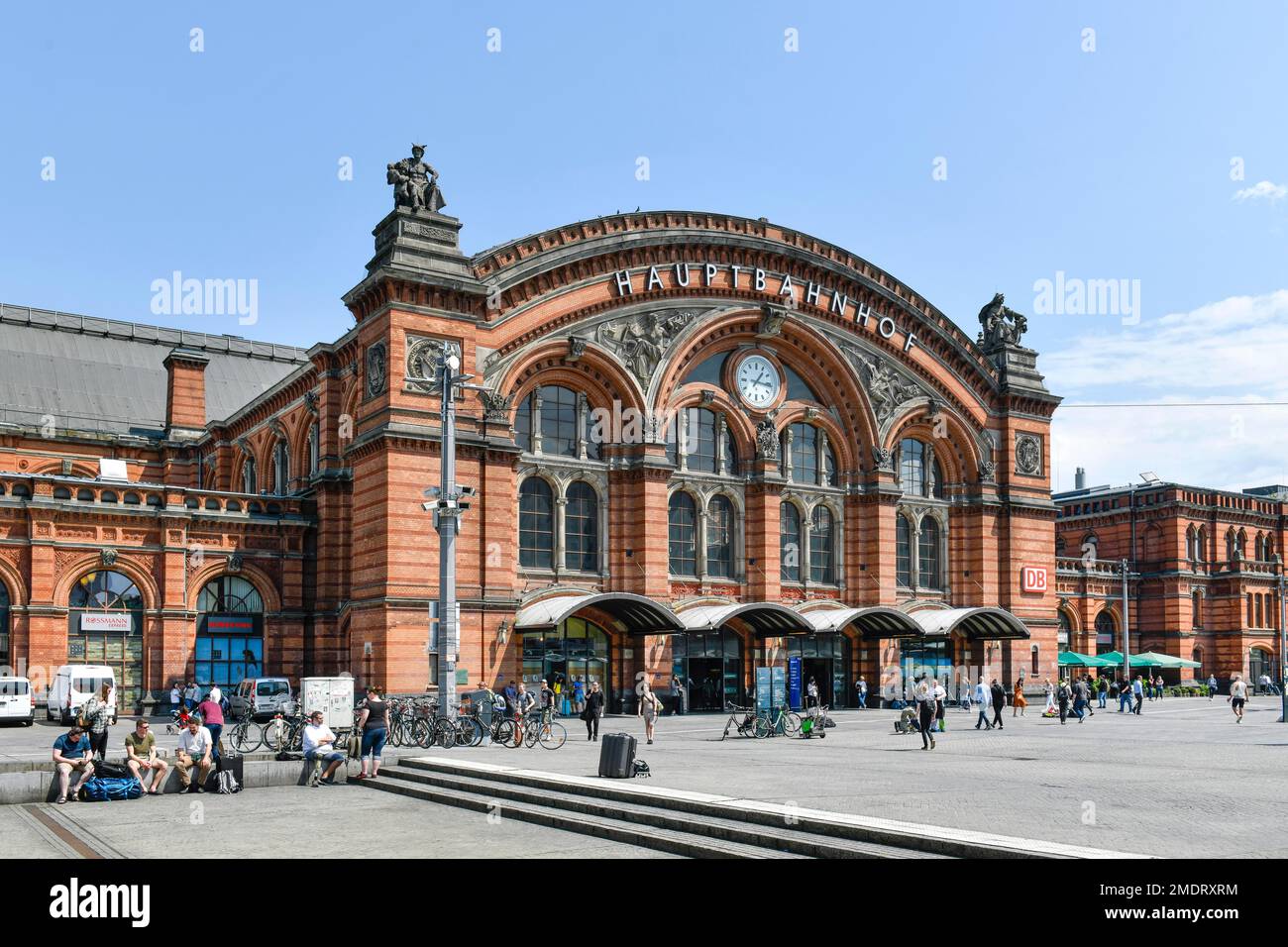 Main Station, Bahnhofsplatz, Bremen, Germany Stock Photo - Alamy