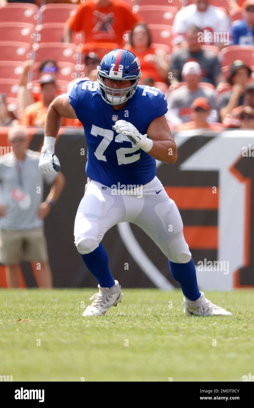 New York Giants offensive tackle Jackson Barton (72) looks to block ...