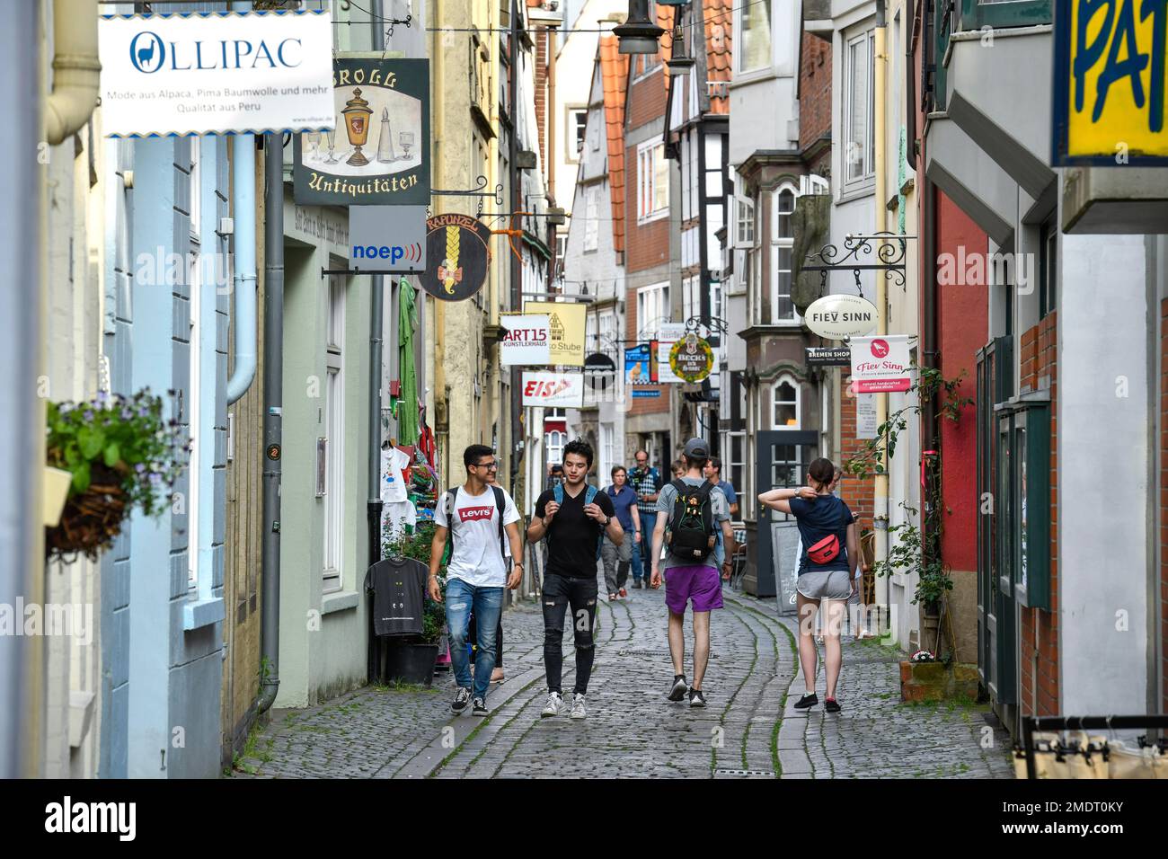 Street scene, Schnoor, Schnoorviertel, Bremen, Germany Stock Photo - Alamy
